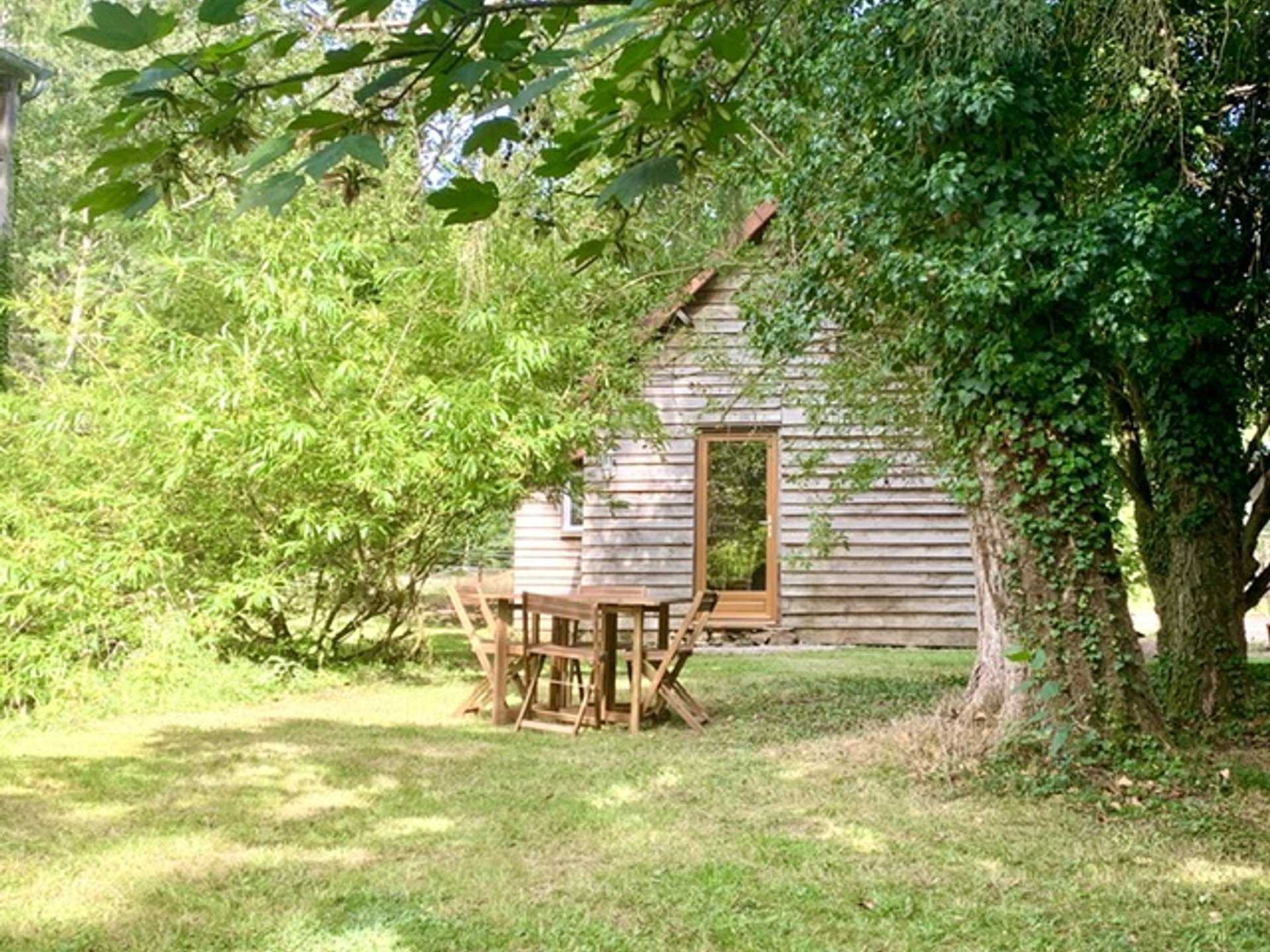 Chalet Au Bord De L’eau Et Des Chevaux - Nièvre