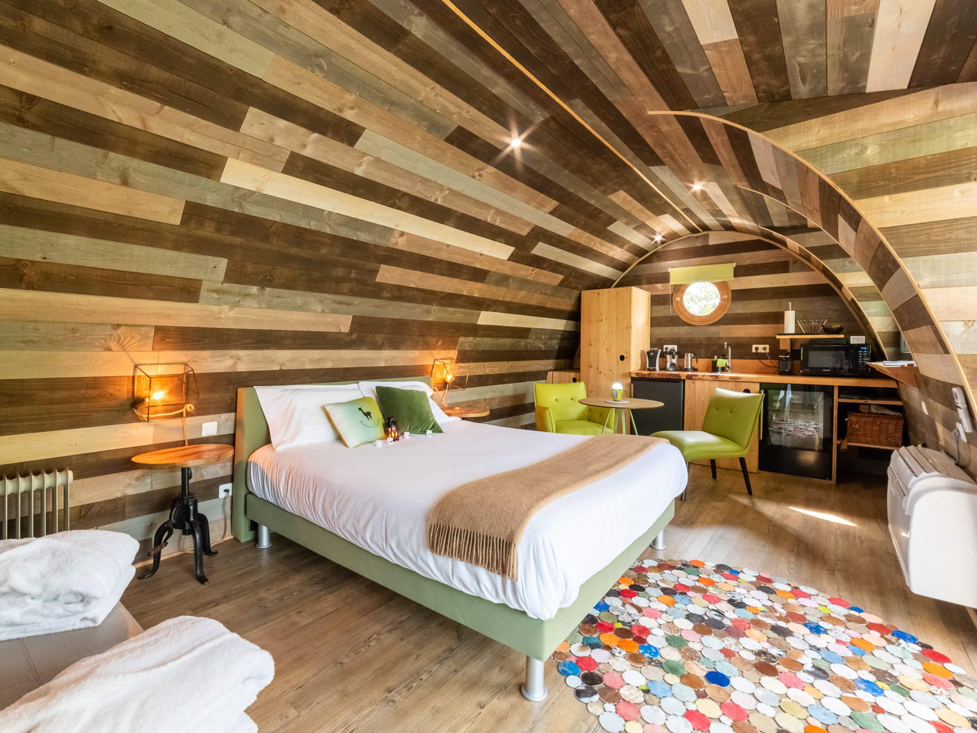Lodge Duo Flottant Spa Et Sauna Privatif Grenouilles - Yonne