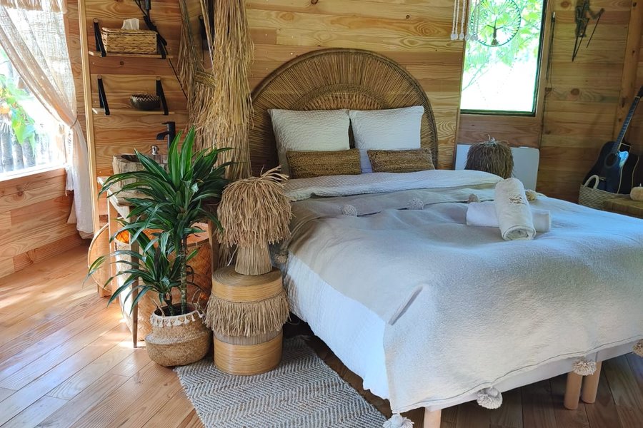 La Cabane Indonésienne Et Son Grand Bain Nordique - Mayenne
