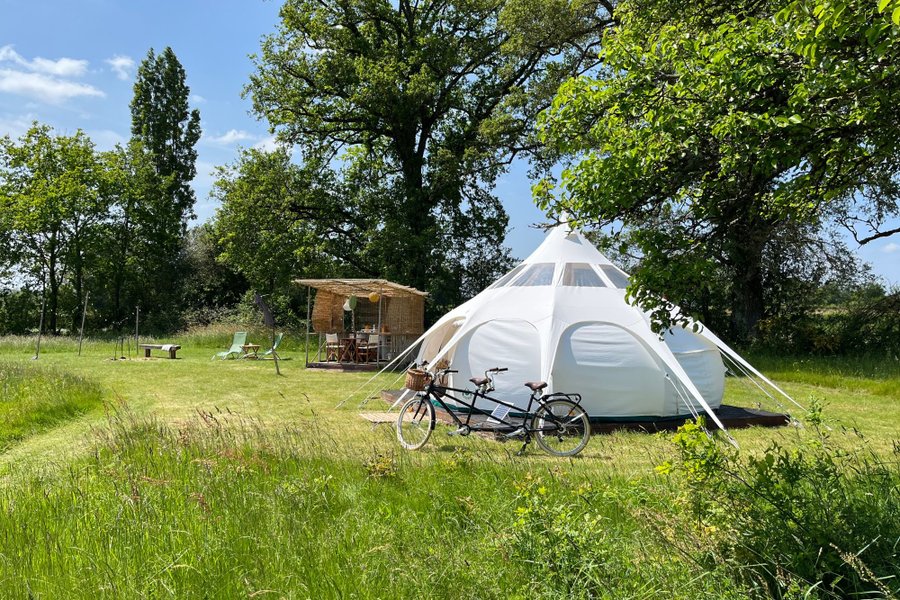 Dormir à La Belle éToile- Tente Lotus Belle - Indre