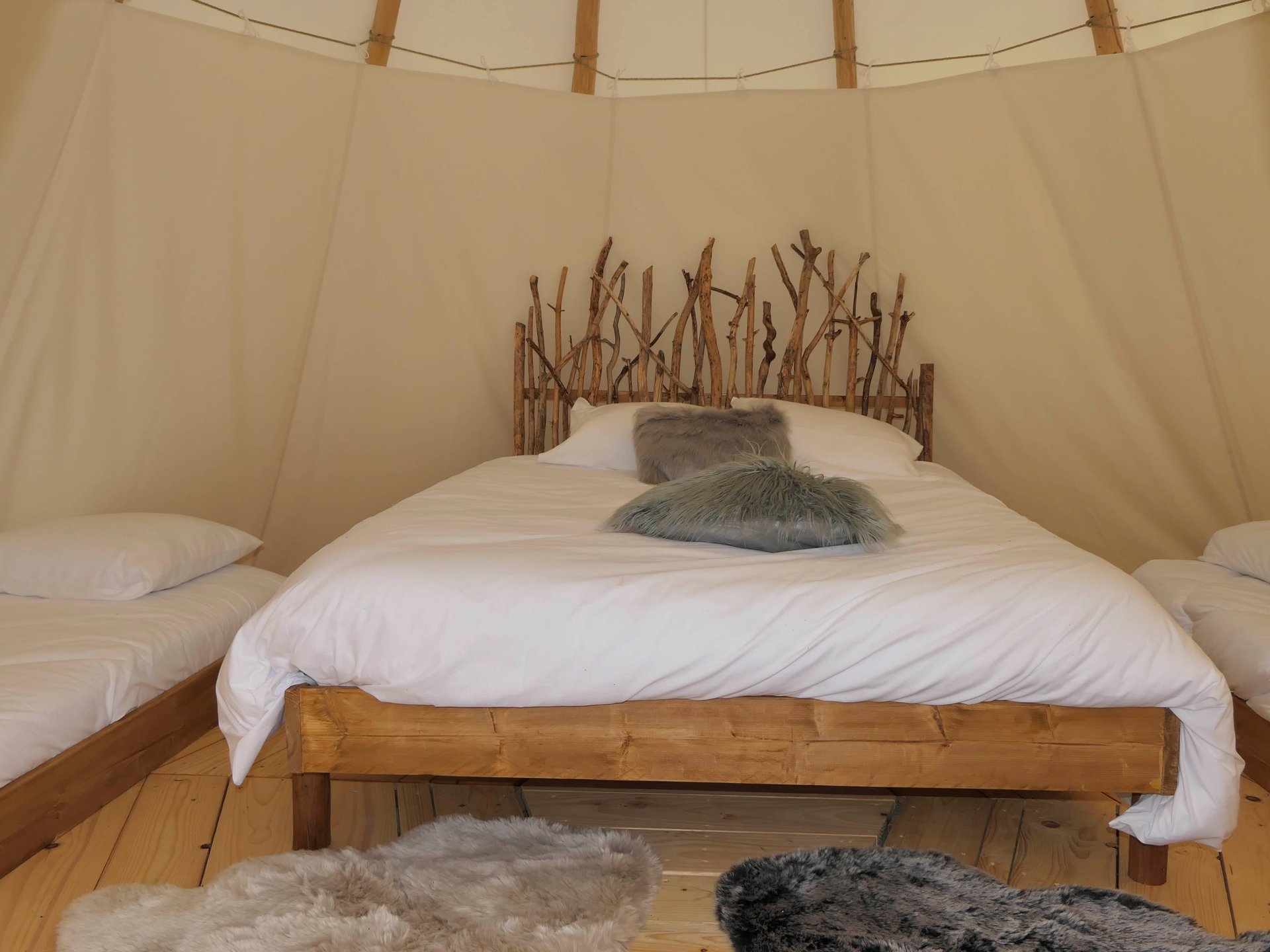 Le Tipi Vue Sur Etang - Lorraine