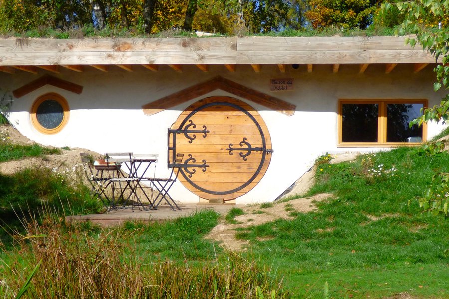 Maison Du Hobbit Au Bord D'un Lac - Puy-de-Dôme