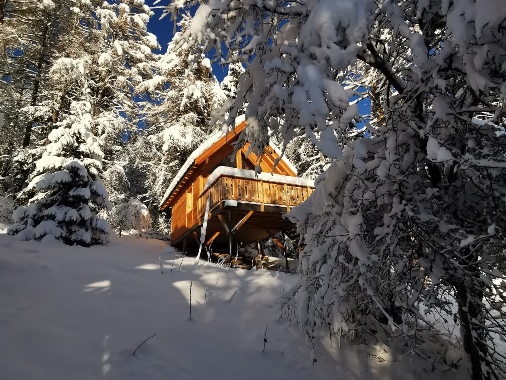 Cabane "Les Terres Blanches" - Lac de Serre-Ponçon