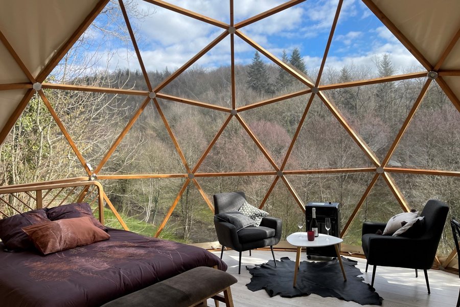 Dôme Spa Dans Les Arbres - Cantal