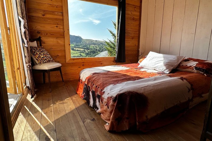 Cabane & Spa Des Milvus - Cantal