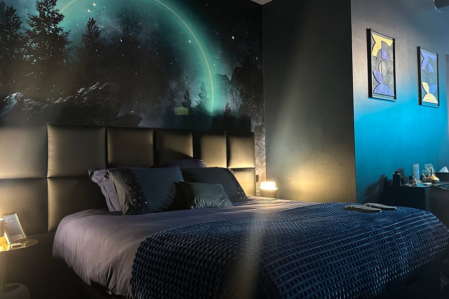 Dormez Sous La Lune Bleue – Séjour Magique & Jeu Immersif - Roanne